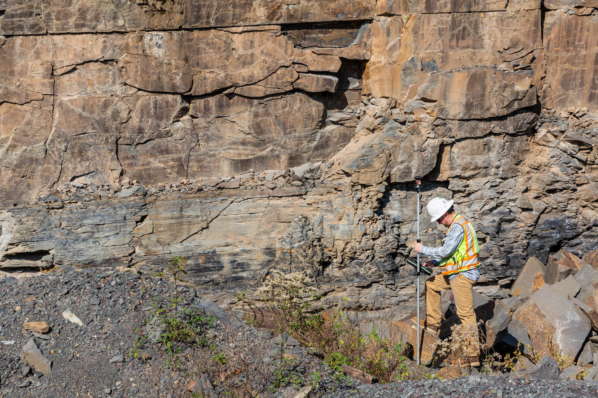 Advanced Engineering Field Service Technicians | Field Services